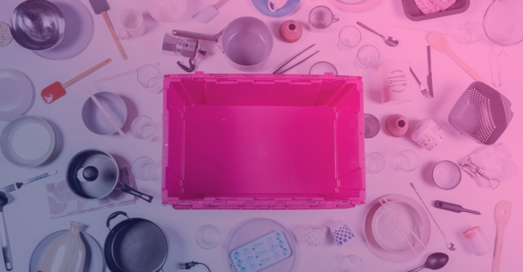 Rent plastic moving boxes NYC | Piece of Cake Moving & Storage