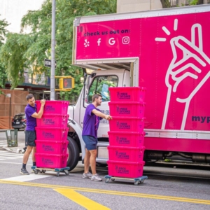 Rent plastic moving boxes NYC | Piece of Cake Moving & Storage